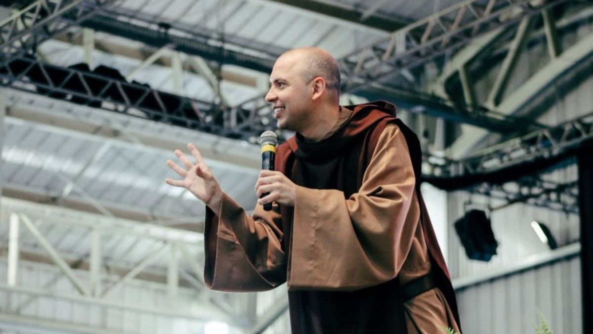 Confira programação do show de Frei Gilson em Salvador