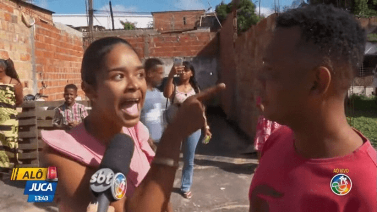 Pastor Ismael volta pra casa e esposa cobra satisfação: 'estava onde?'