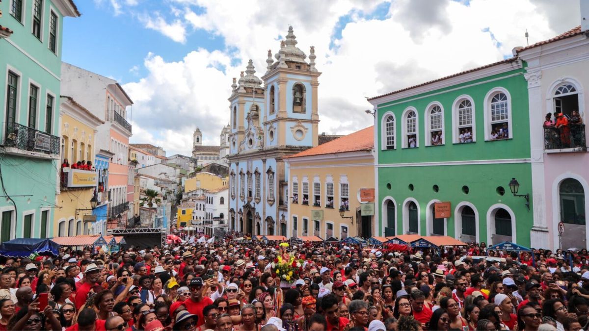 Festa de Santa Bárbara altera trânsito no Centro Histórico de Salvador