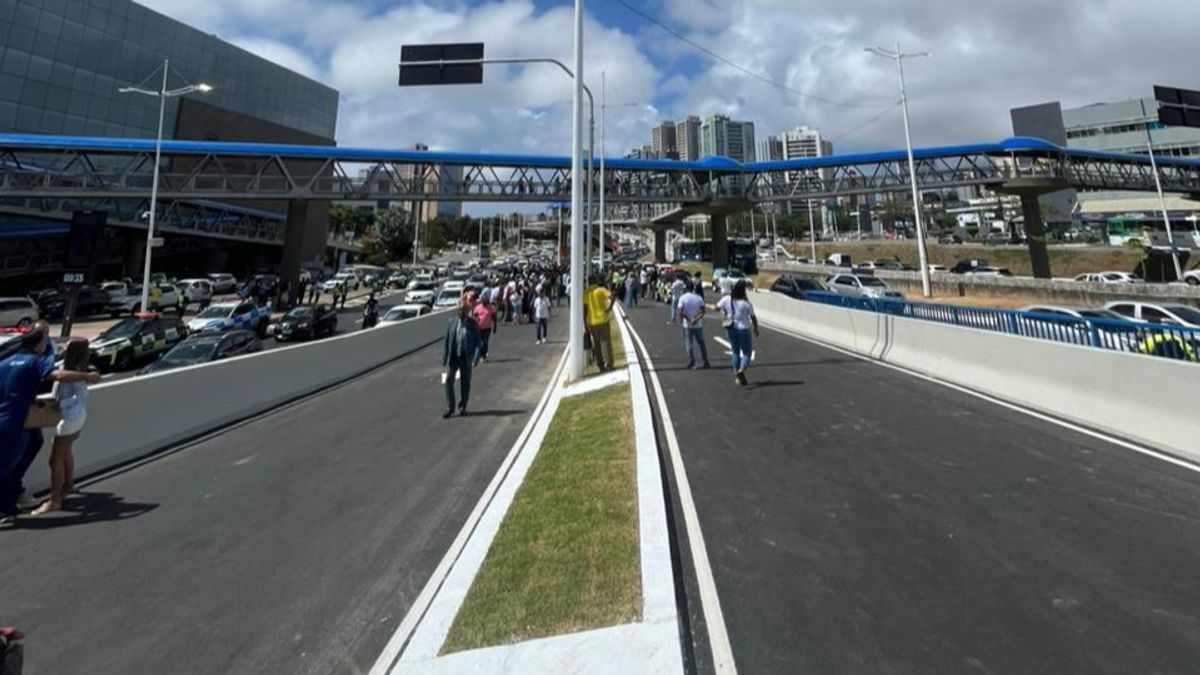Salvador inaugura viaduto que liga Av. ACM ao Acesso Norte
