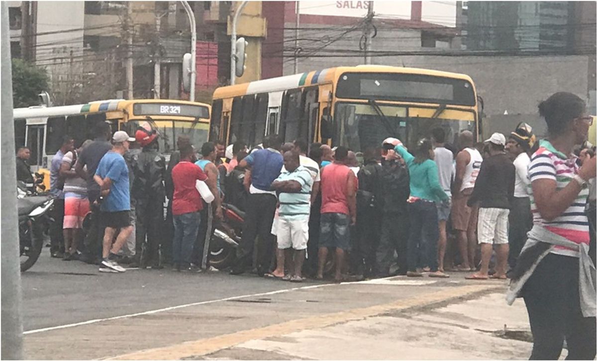 Combustível usado para abastecer carros oficias do Governo gera ...