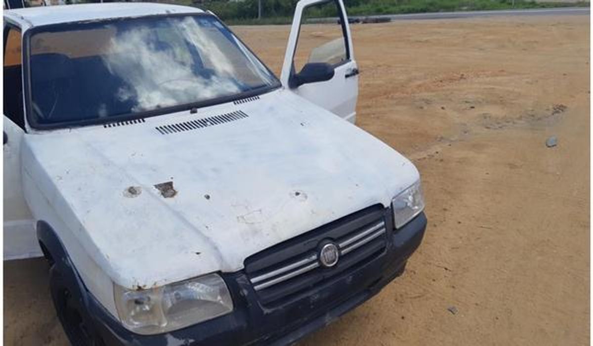 Durante blitz, PRF flagra carro com diversas irregularidades no ...